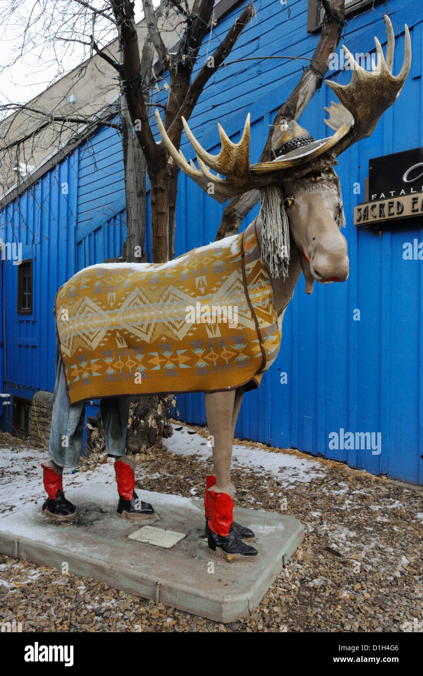 Elk statue hi-res stock photography and images - Alamy