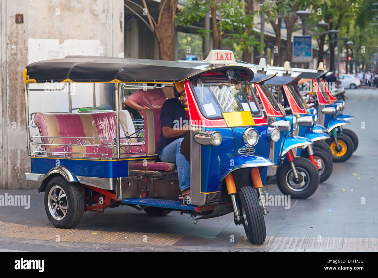 Headlight of tuk tuk hi-res stock photography and images - Alamy