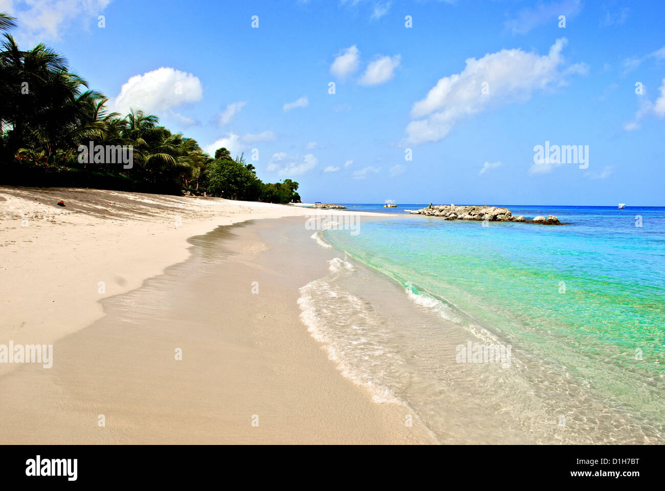 A beach in St James Barbados Stock Photo - Alamy