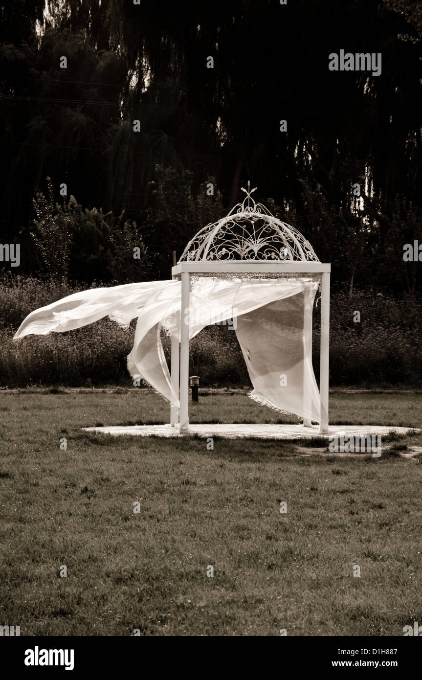 Gazebo tent hi-res stock photography and images - Alamy
