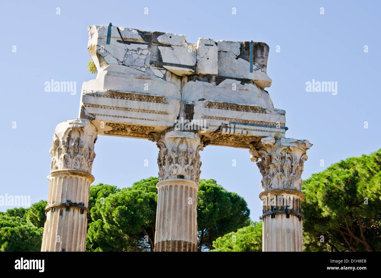 Forum steps hi-res stock photography and images - Alamy