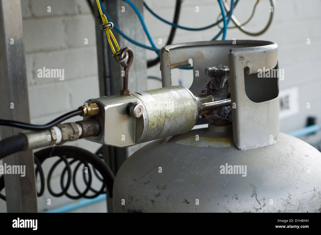 Propane tank filling hi-res stock photography and images - Alamy
