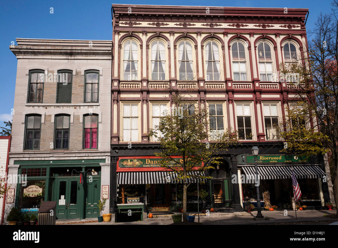 Cooperstown new york main street hi-res stock photography and images ...