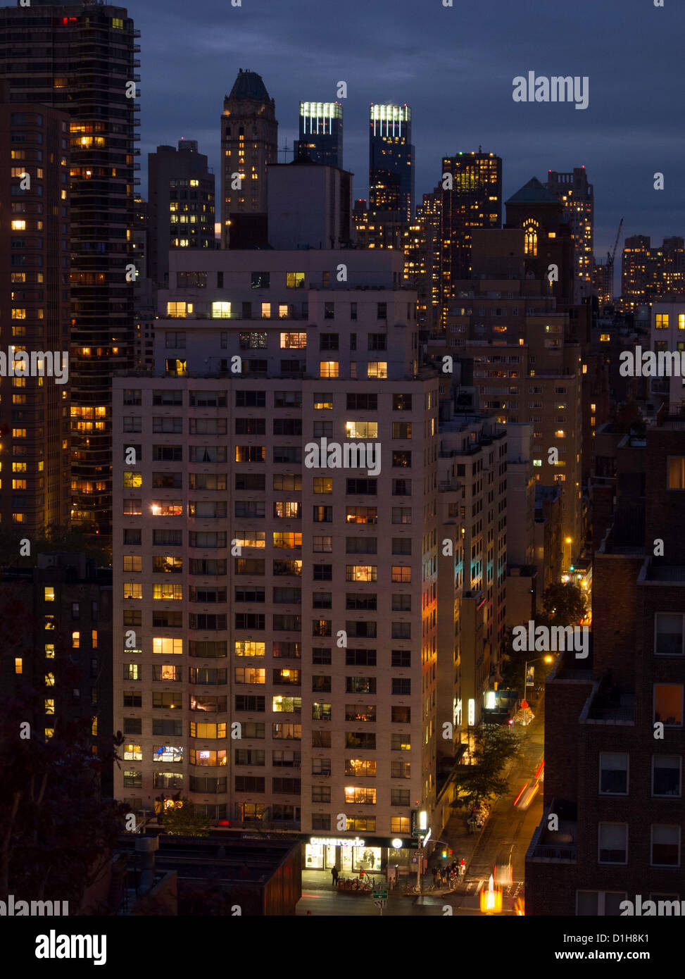 Upper east side new york city night hi-res stock photography and images ...
