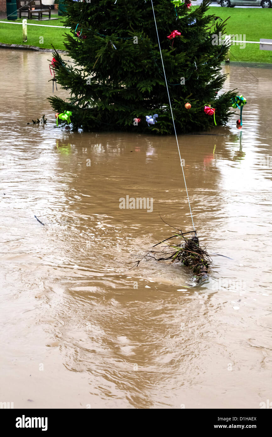 Overflow pond hi-res stock photography and images - Alamy