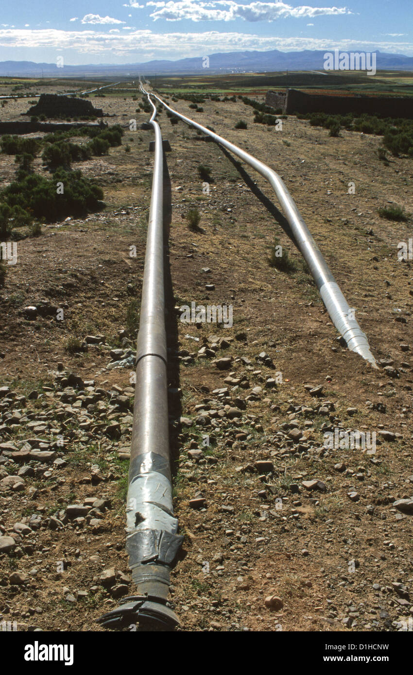 Oil and gas pipeline in the Andes region of Bolivia Stock Photo - Alamy