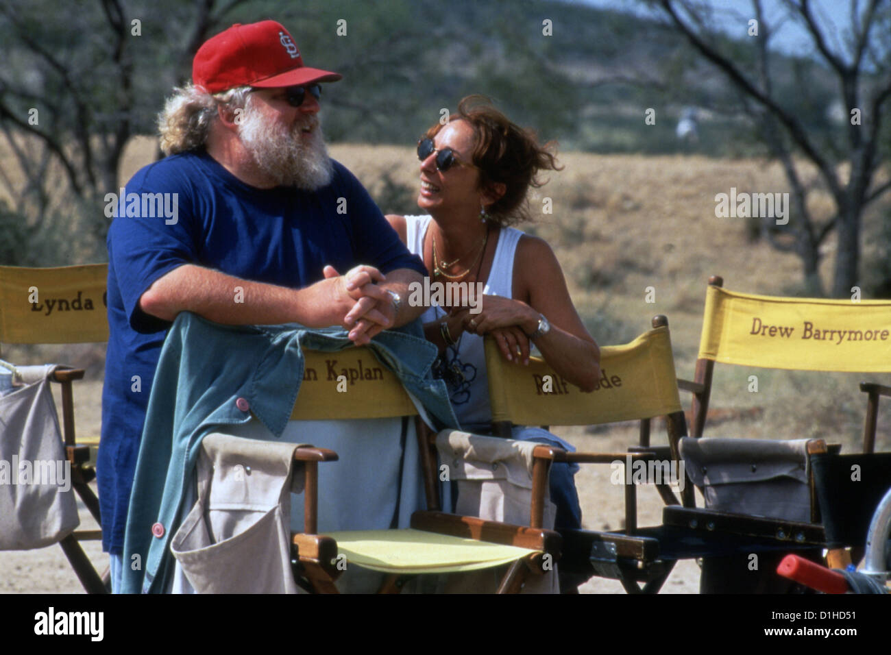 JONATHAN KAPLAN (PORTRAIT) ON SET "BAD GIRLS (1994)" WITH EXECTUTIVE ...