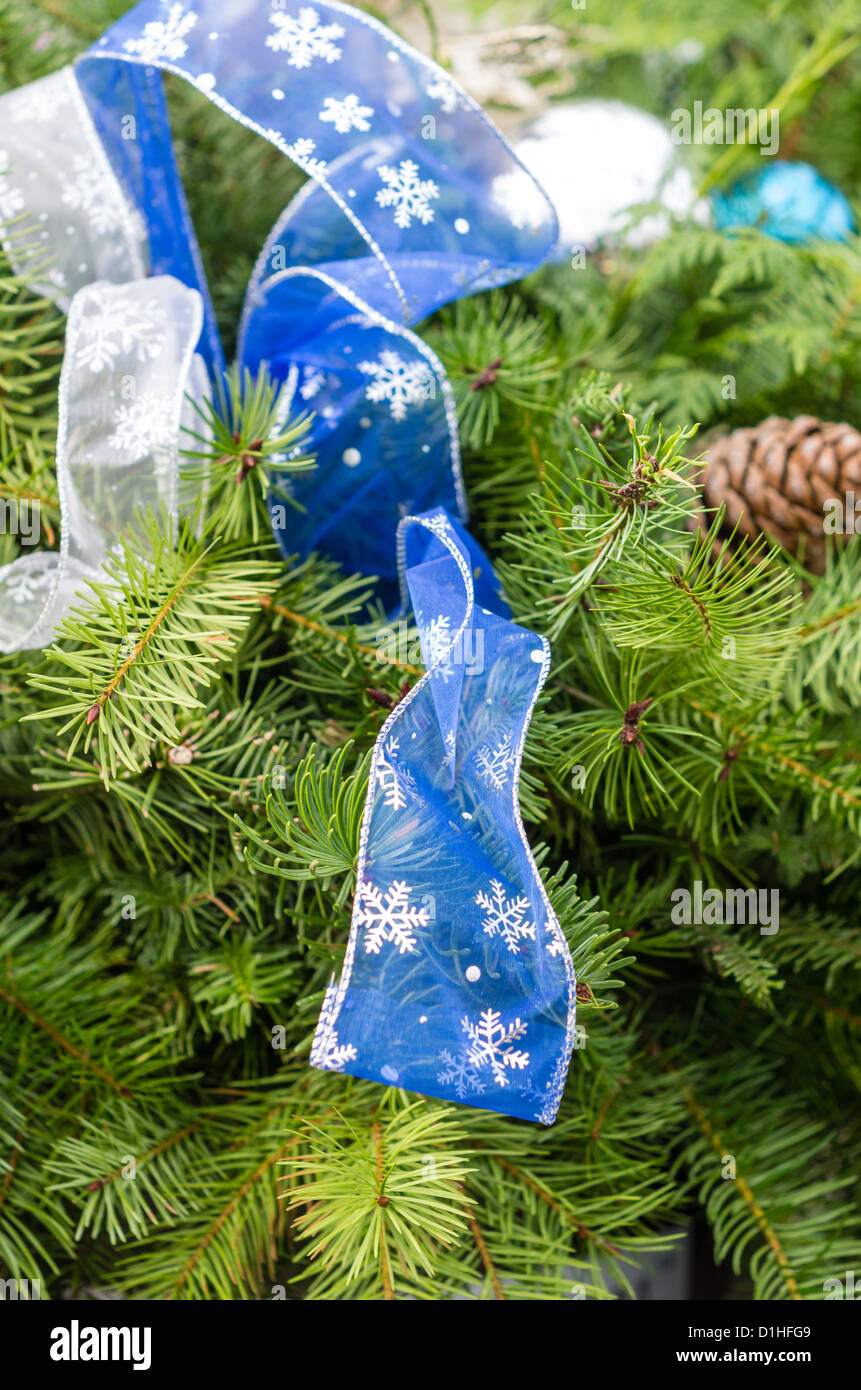 Ribbon and garland hi-res stock photography and images - Alamy