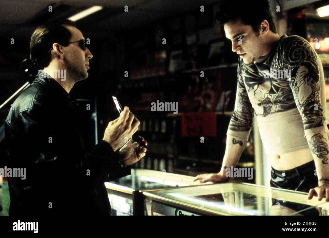 8mm 1999 joaquin phoenix hi-res stock photography and images - Alamy
