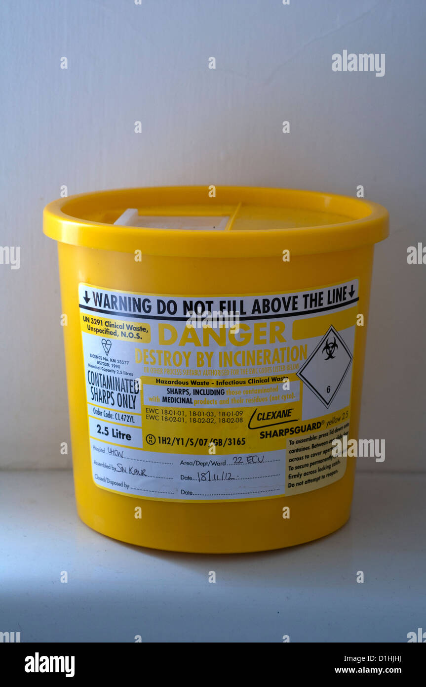 Safe disposal of sharps and syringes hi-res stock photography and ...