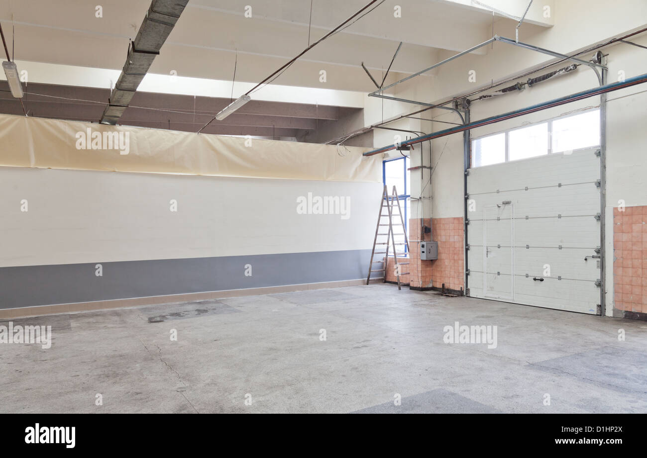 empty large hall Stock Photo - Alamy