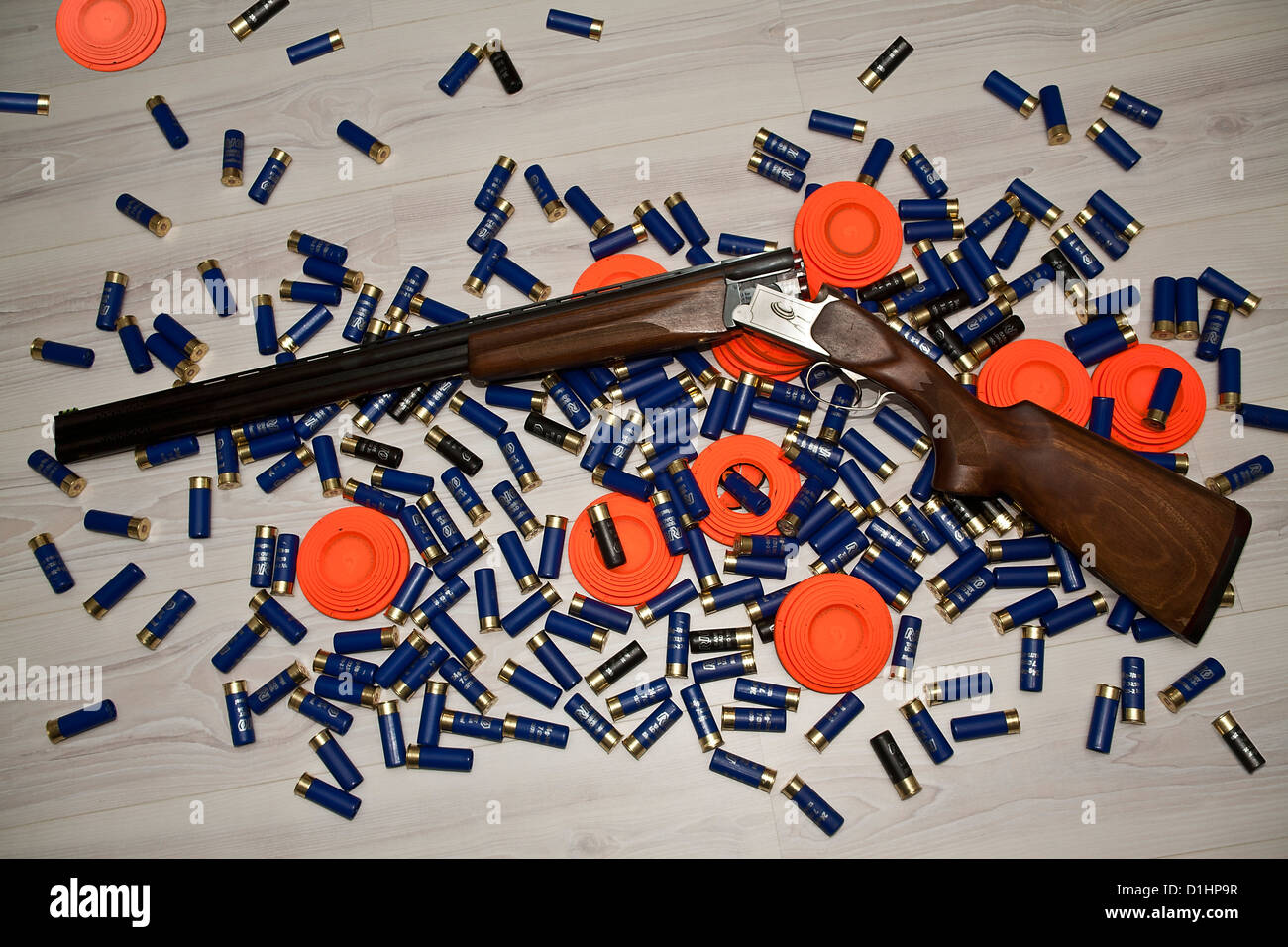 (Break-Action Break-Open) Over-Under Double-Barrel Shotgun and ...