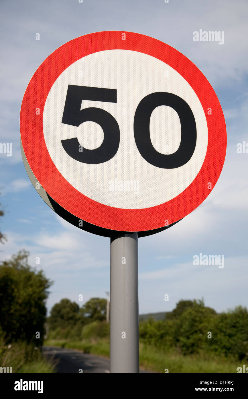 50 speed limit sign hi-res stock photography and images - Alamy