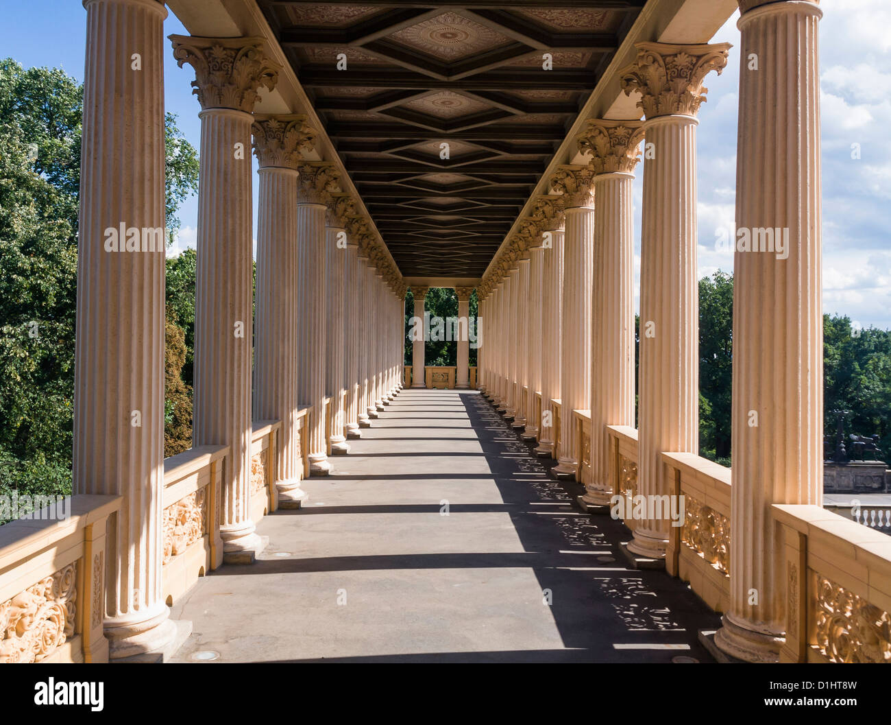 Columned Walkway High Resolution Stock Photography and Images - Alamy