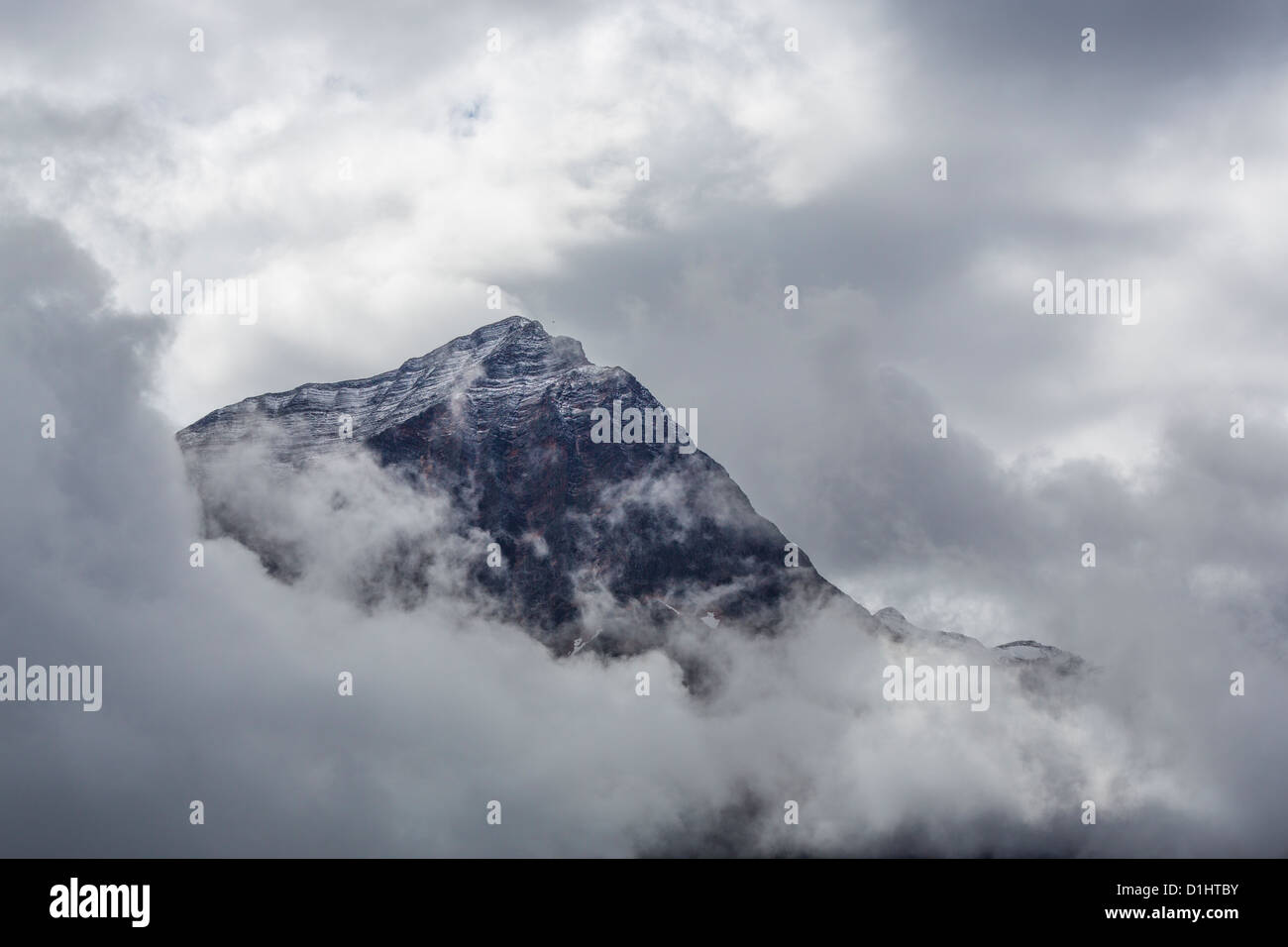 Canadian clouds hi-res stock photography and images - Alamy