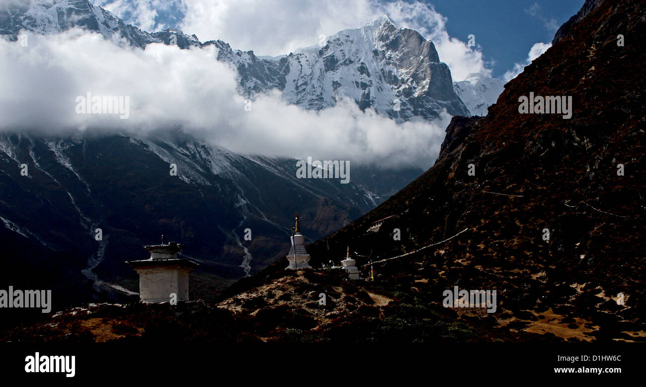 Stupa, Thame Monastery, Thame, Nepal Stock Photo - Alamy