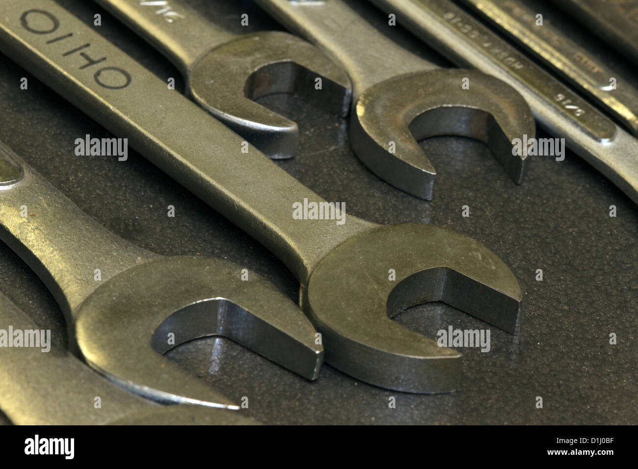 Open ended wrenches hi-res stock photography and images - Alamy