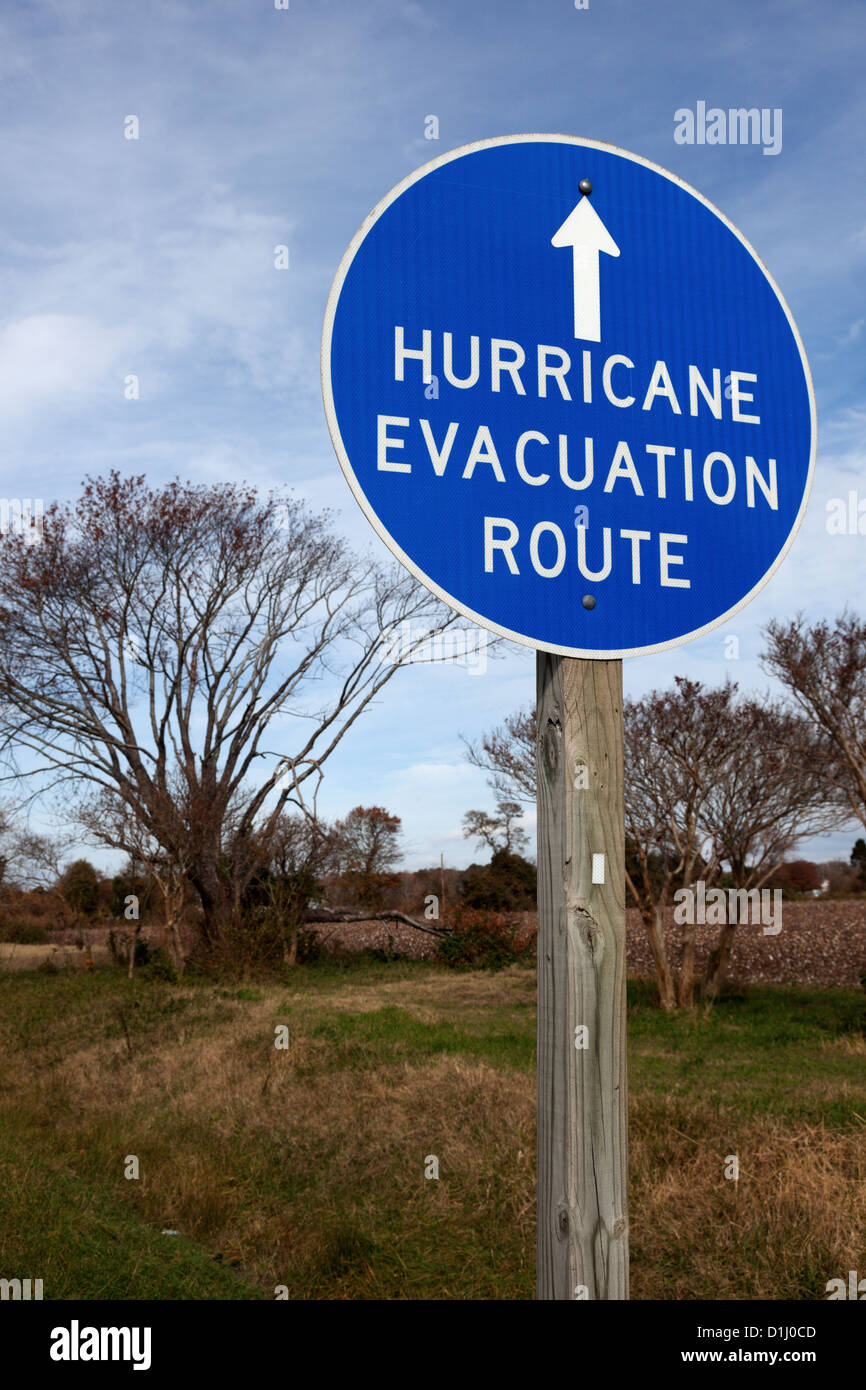 Hurricane Evacuation Route - blue round sign Stock Photo - Alamy