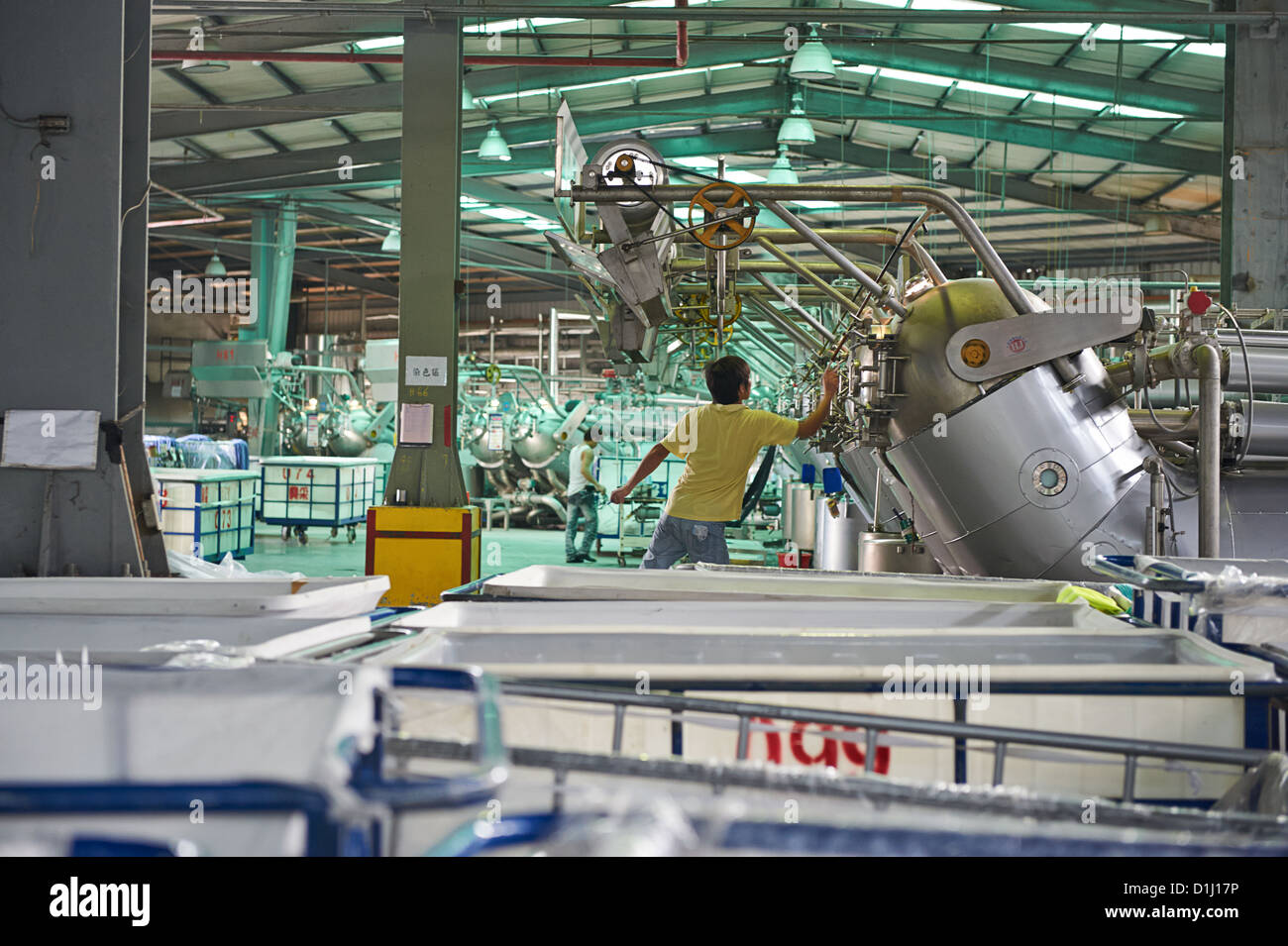 Agitating laboratory hi-res stock photography and images - Alamy