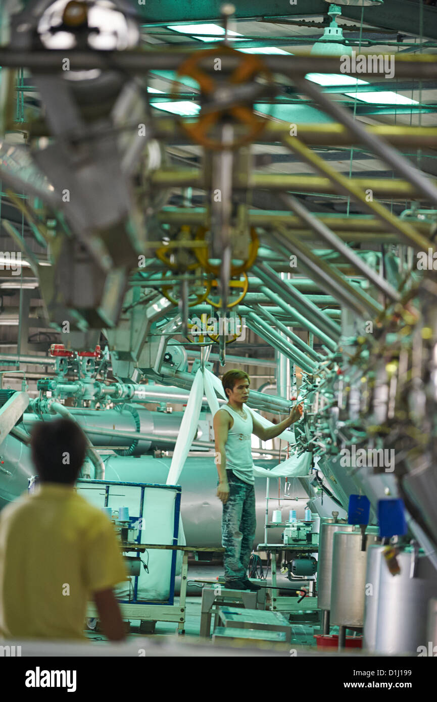 Agitating laboratory hi-res stock photography and images - Alamy