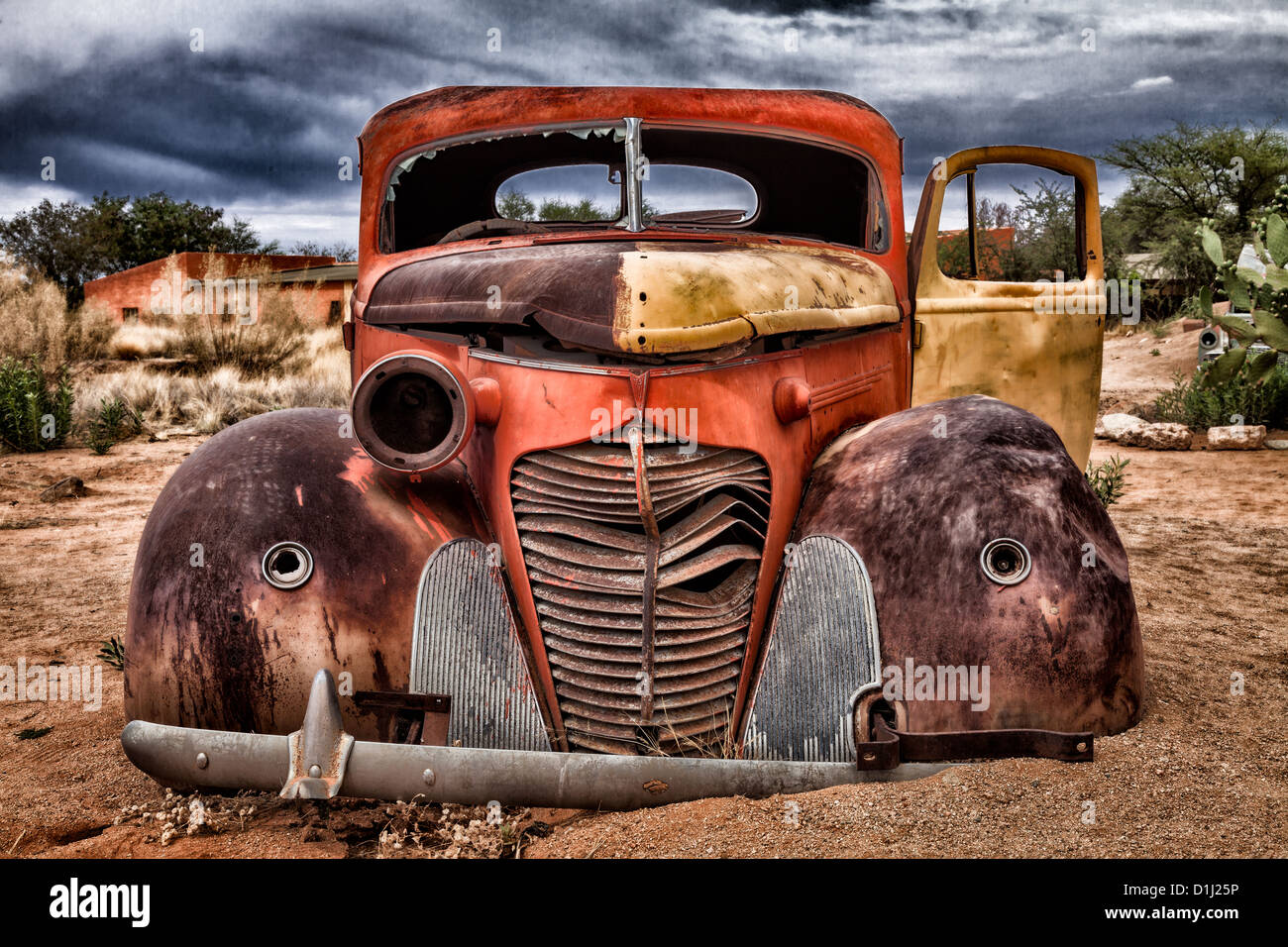 Junked abandoned car cars hi-res stock photography and images - Alamy