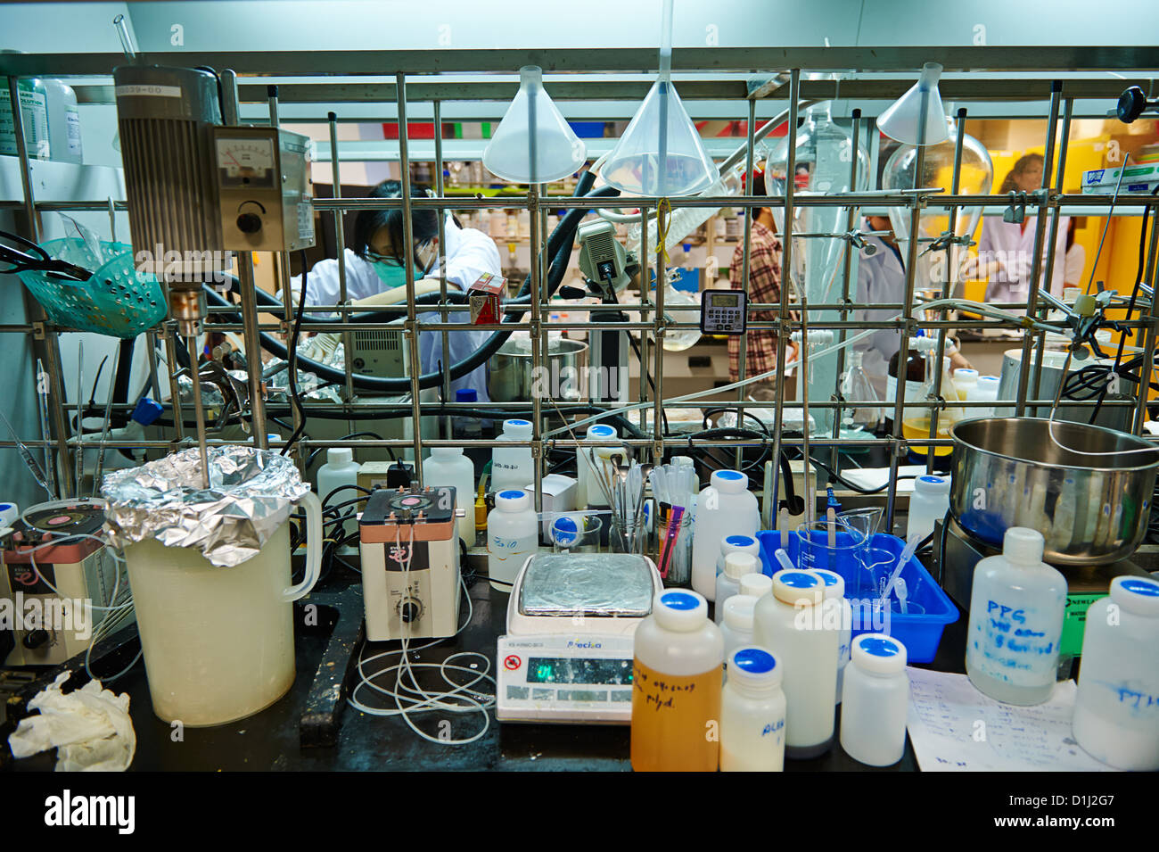 Textile manufacturing hi-res stock photography and images - Alamy