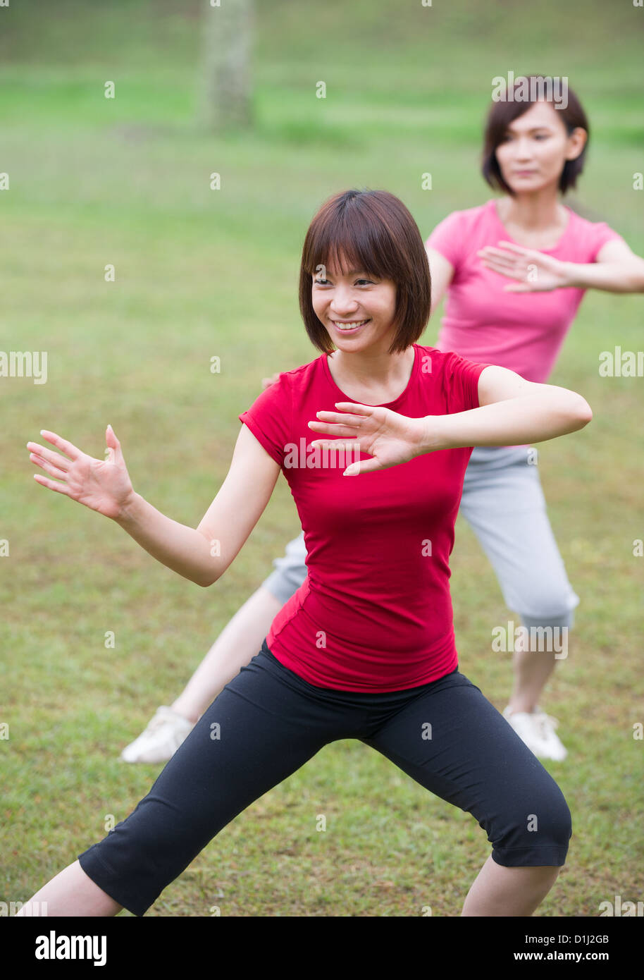 asian girls tai chi outdoor , chinese women Stock Photo - Alamy