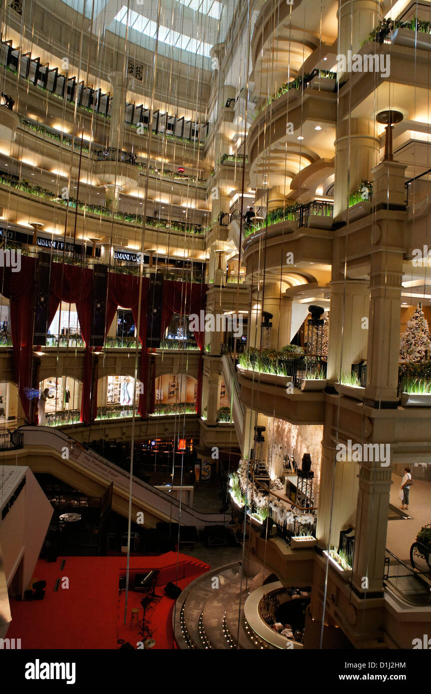 Starhill gallery shopping centre in Bukit Bintang, Malaysia Stock Photo ...