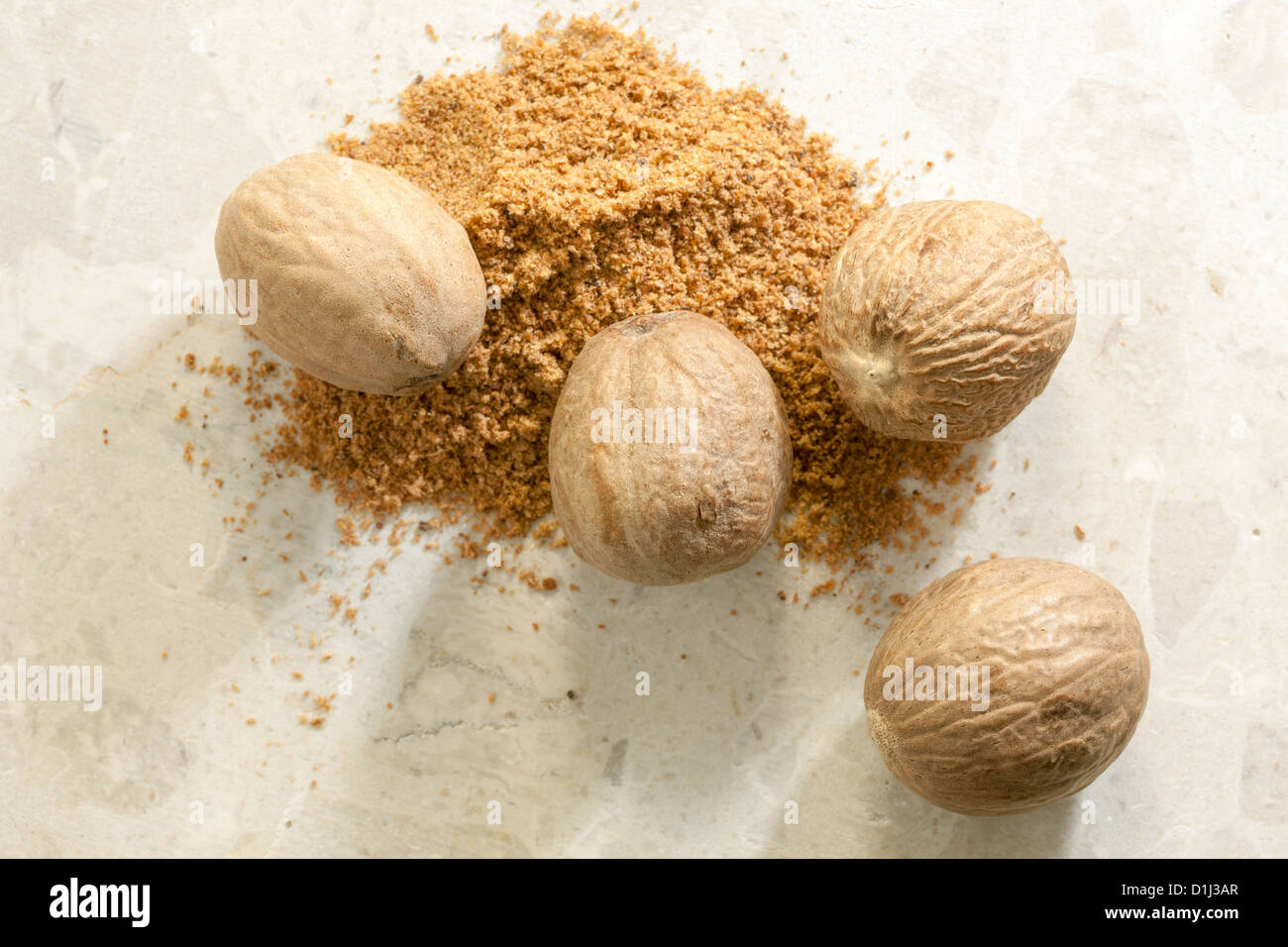 Nutmeg hi-res stock photography and images - Alamy