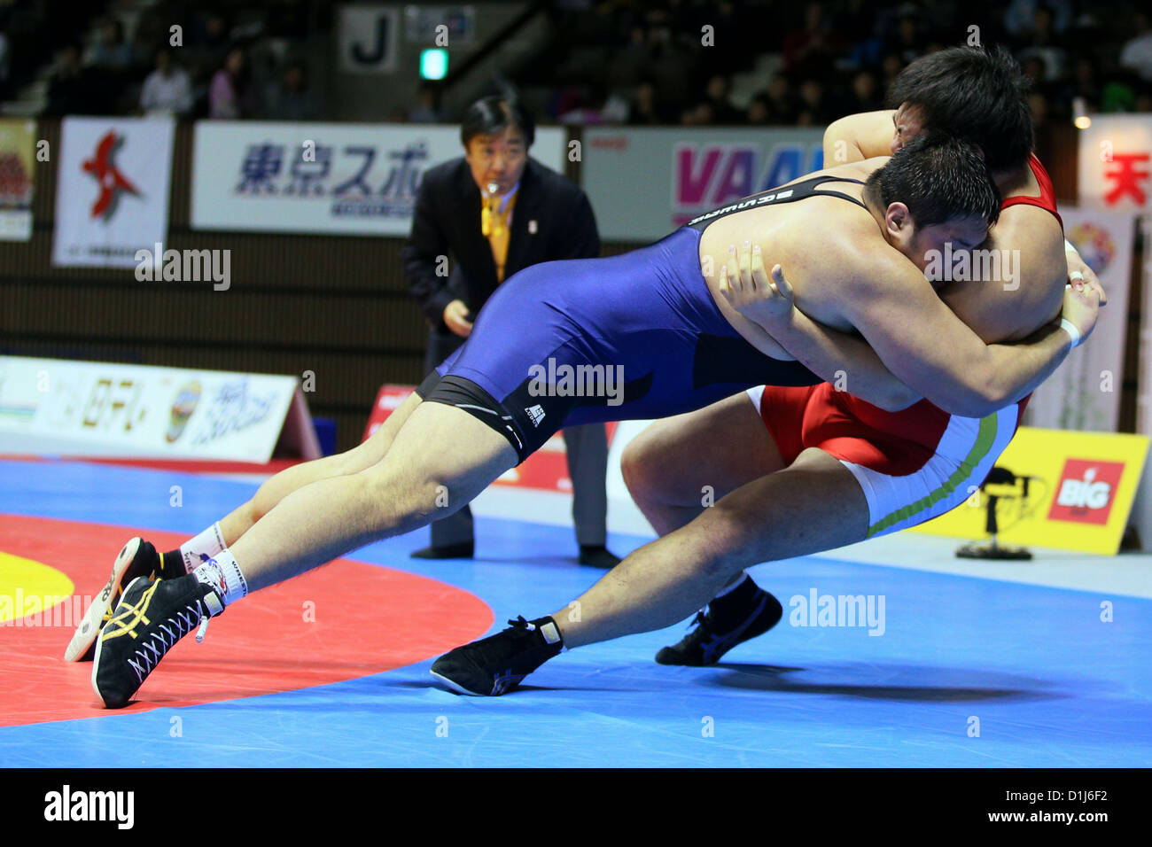 (L to R) Shori Maekawa, Atsushi Nakamura, December 22, 2012 - Wrestling ...