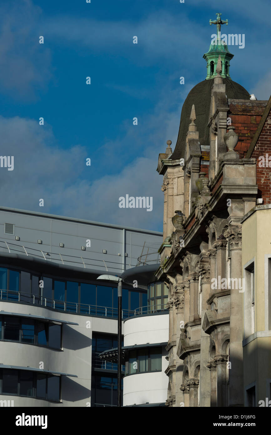 Sussex Coast College and the Old Golden Cross pub, Hastings, East ...