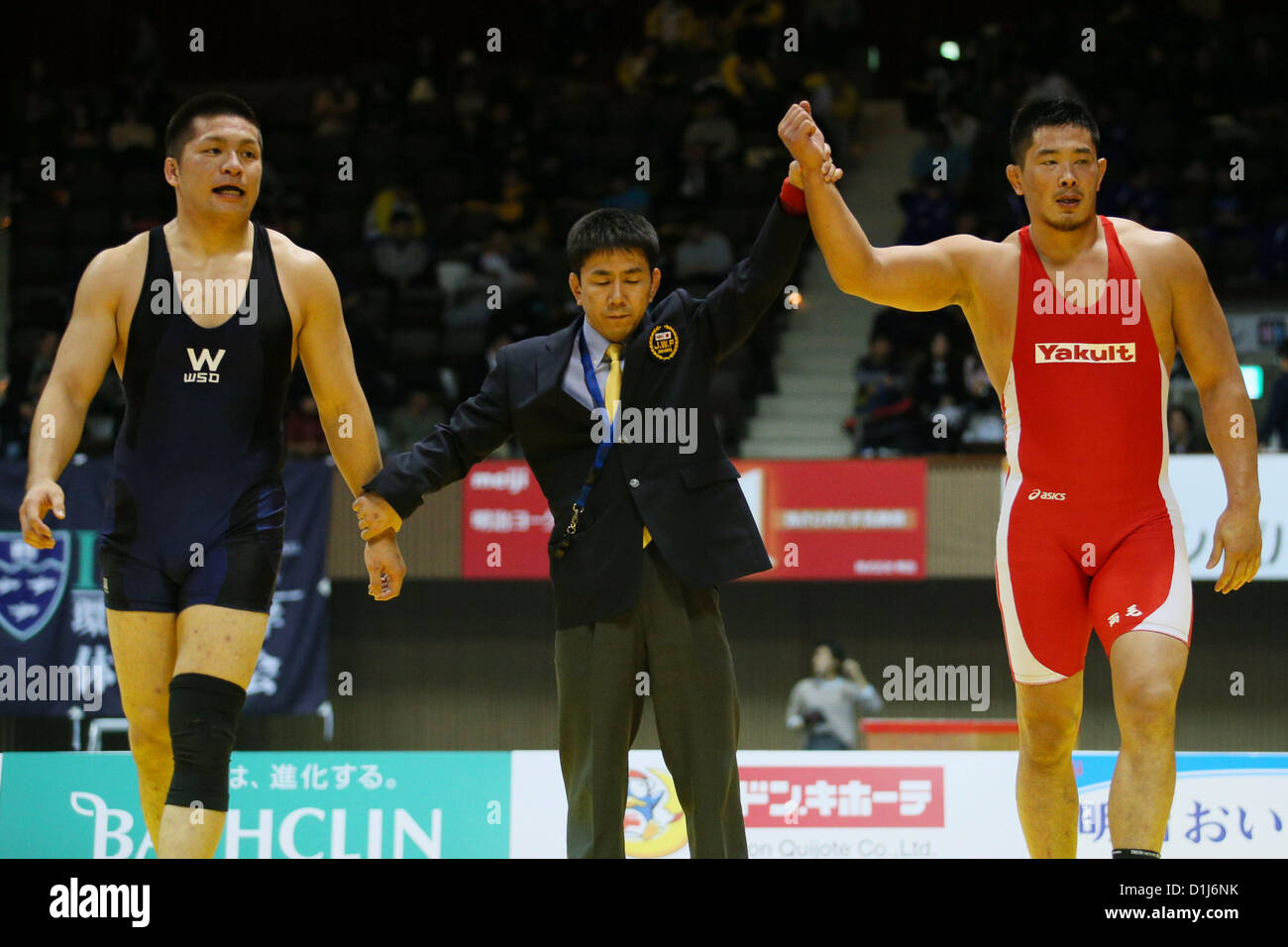 (L to R) Akira Osaka, Norikatsu Saikawa, December 22, 2012 - Wrestling ...