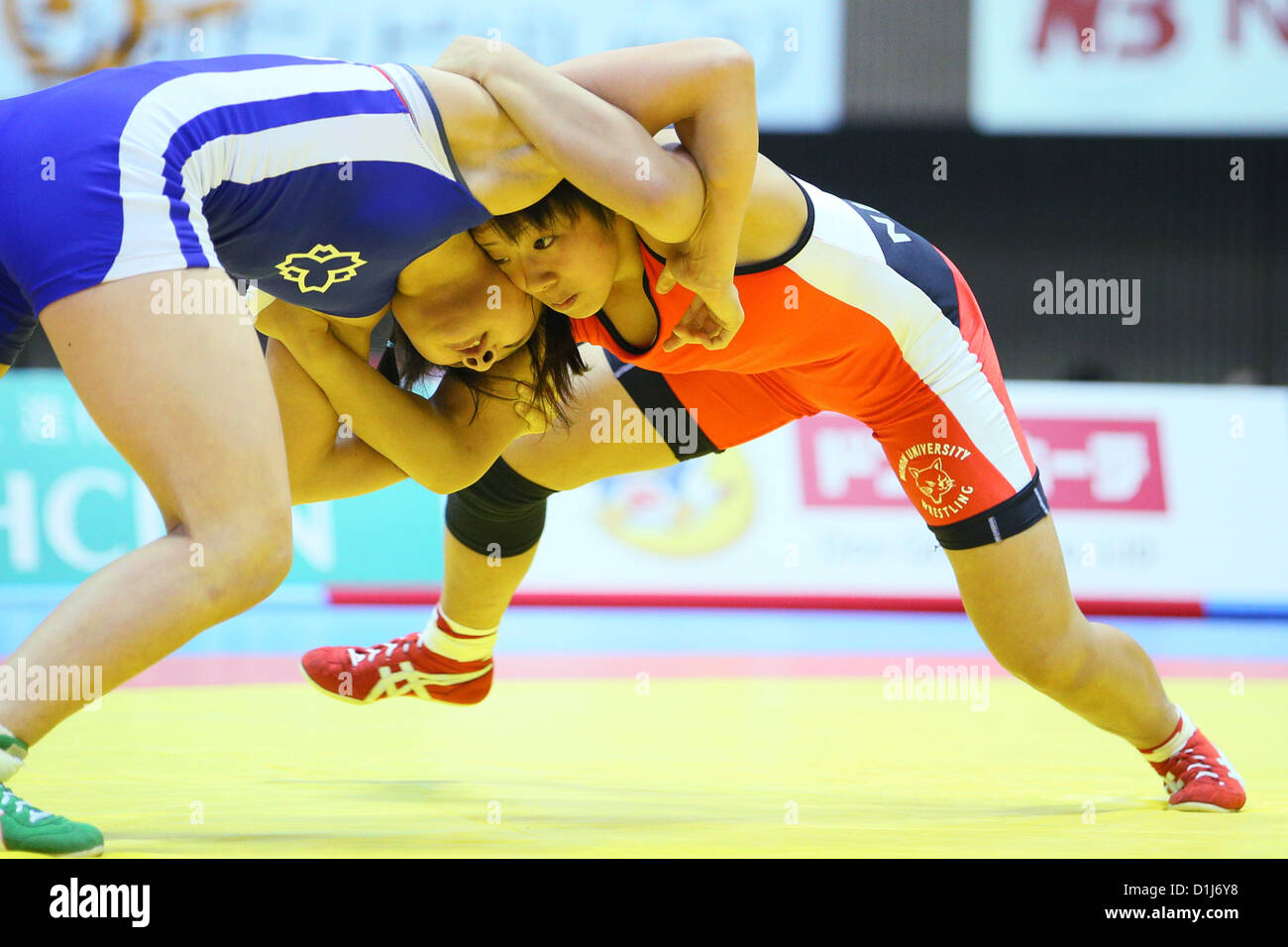 (L to R) Chiho Hamada, Kanako Murata, December 23, 2012 - Wrestling ...