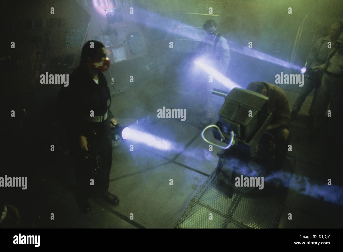 Alien Intruder Alien Intruder Szenenbild PM , clips 10/96 Stock Photo ...