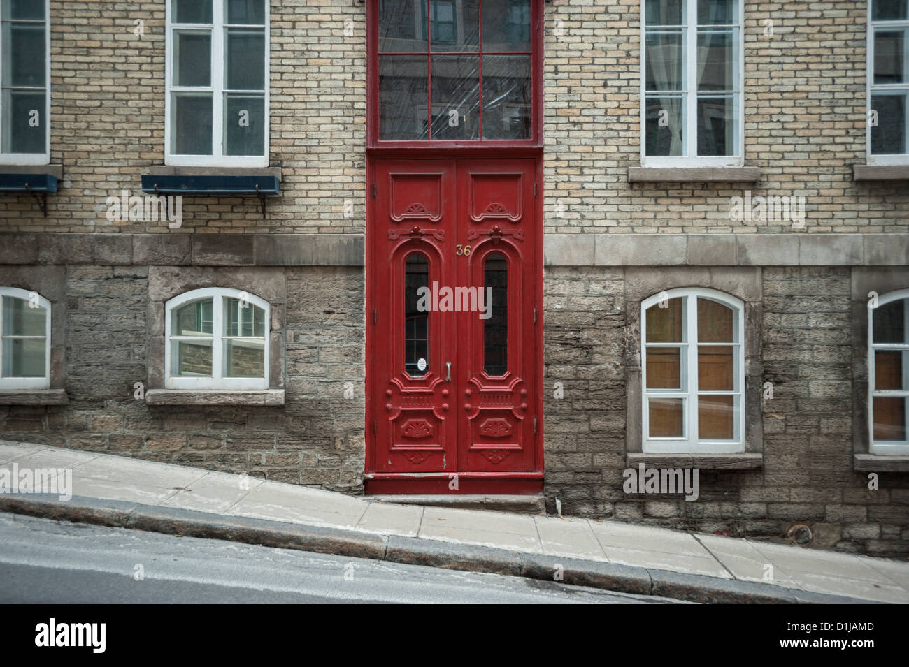 Canada quebec city red door hi-res stock photography and images - Alamy