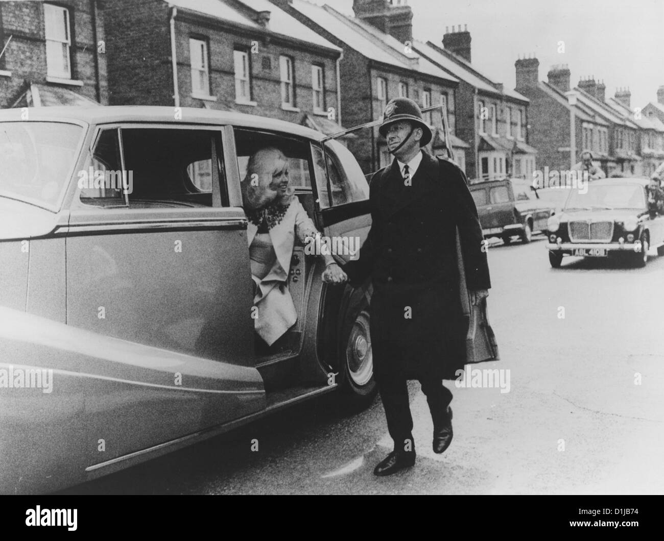 Ein toller bobby dieser flic hi-res stock photography and images - Alamy