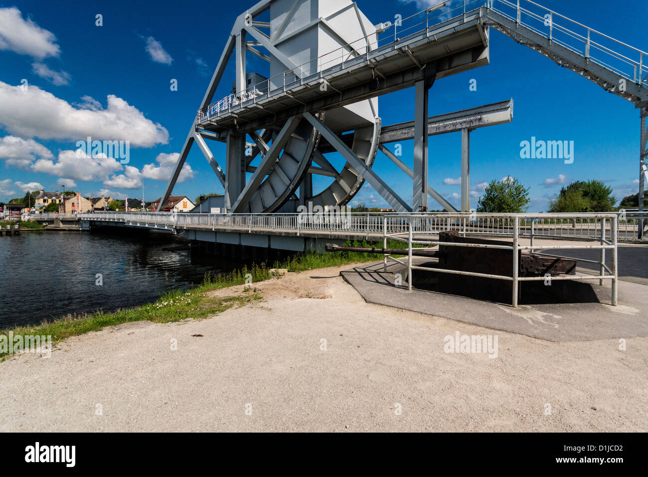 Machine Gun near the Pegasus bridge, taken by British airborne forces ...