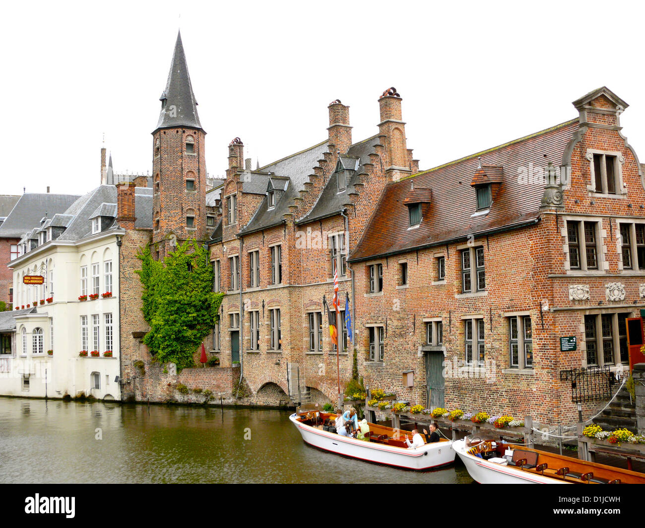 Centre brugge hi-res stock photography and images - Alamy