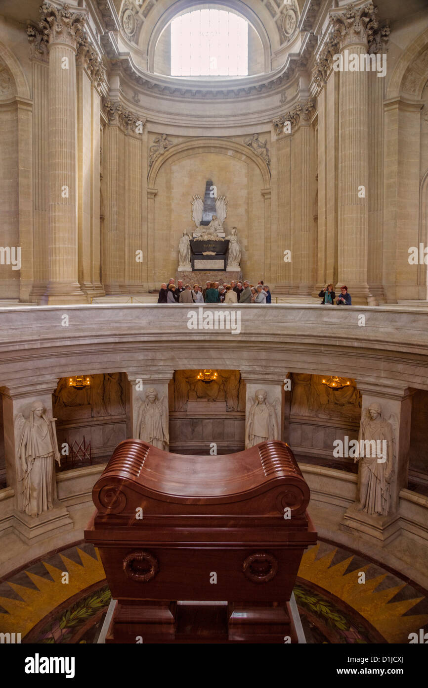 Napoleon coffin paris hi-res stock photography and images - Alamy