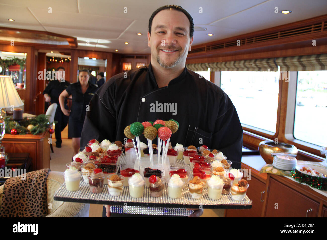 Dec. 21, 2012 - Hollywood, California, U.S. - I15567CHW .''Experience ...