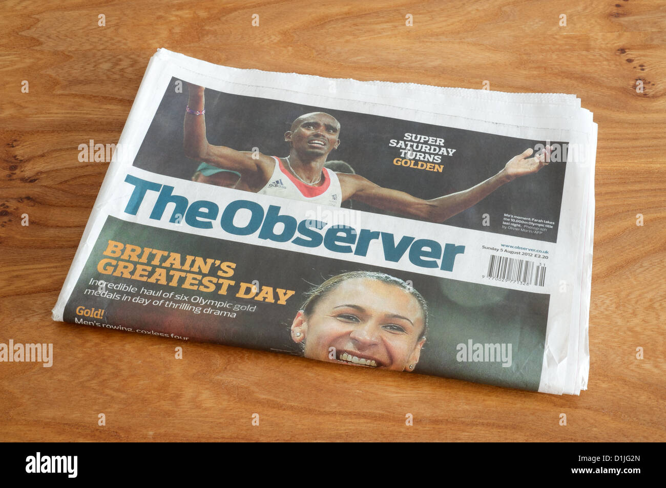The observer newspaper hi-res stock photography and images - Alamy