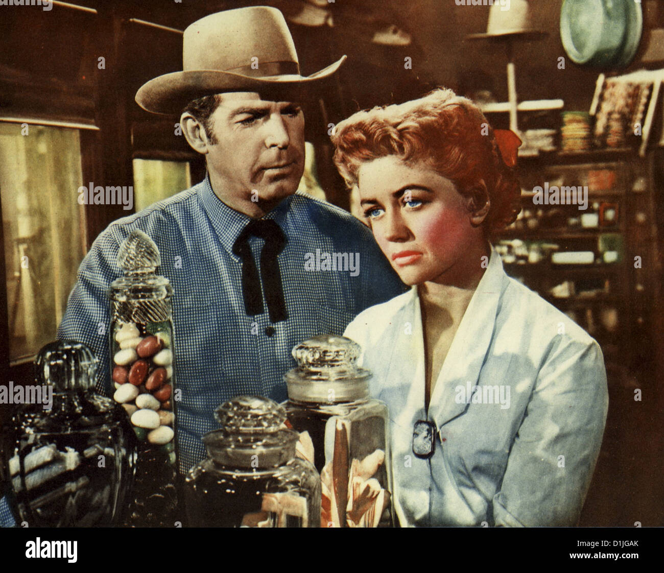 In Acht Und Bann At Gunpoint Szenenbild Stock Photo - Alamy