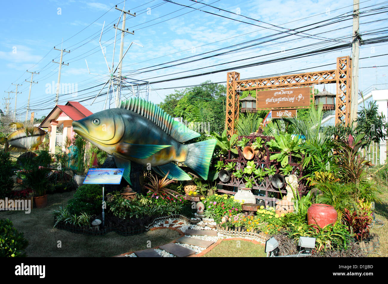 SINGBURI - DECEMBER 25: Fish Festival and one tombon one product (OTOP ...