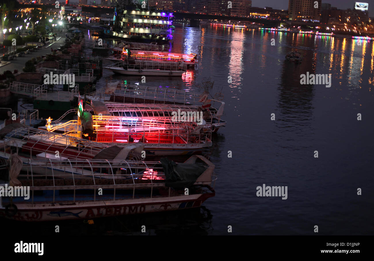 Nightlife culture hi-res stock photography and images - Alamy