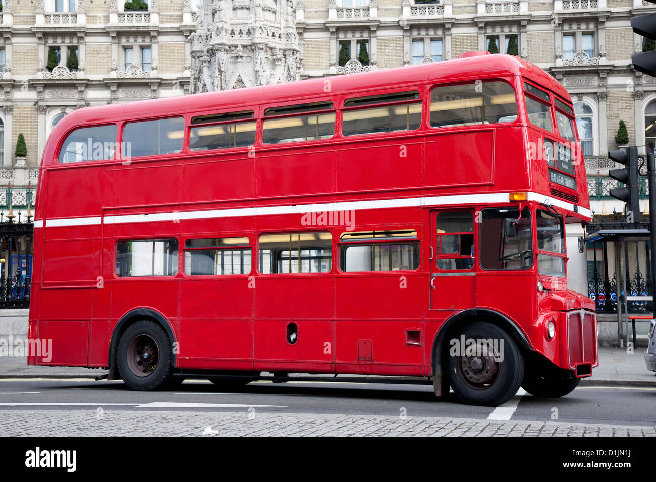 Red london bus trafalgar square hi-res stock photography and images - Alamy