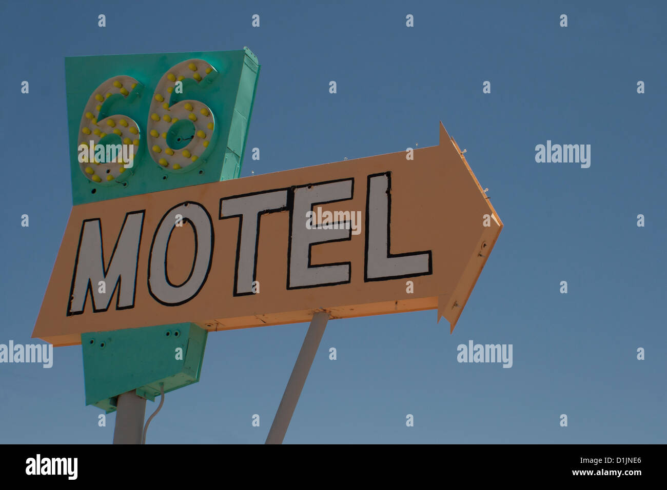 Vintage motel sign along historic Route 66 in the USA Stock Photo - Alamy
