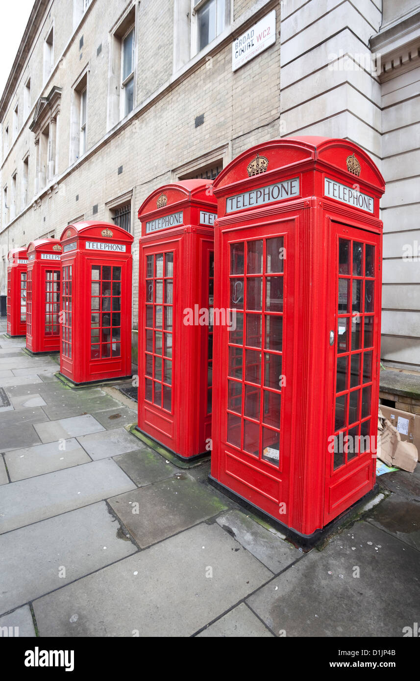 Row of booths hi-res stock photography and images - Alamy