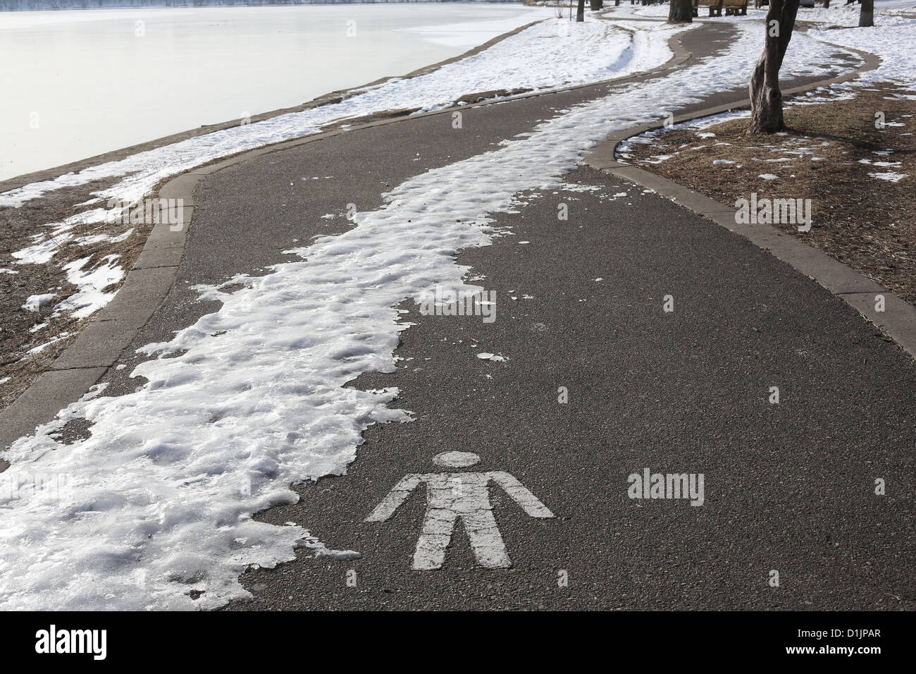 Ice covered footpath hi-res stock photography and images - Alamy