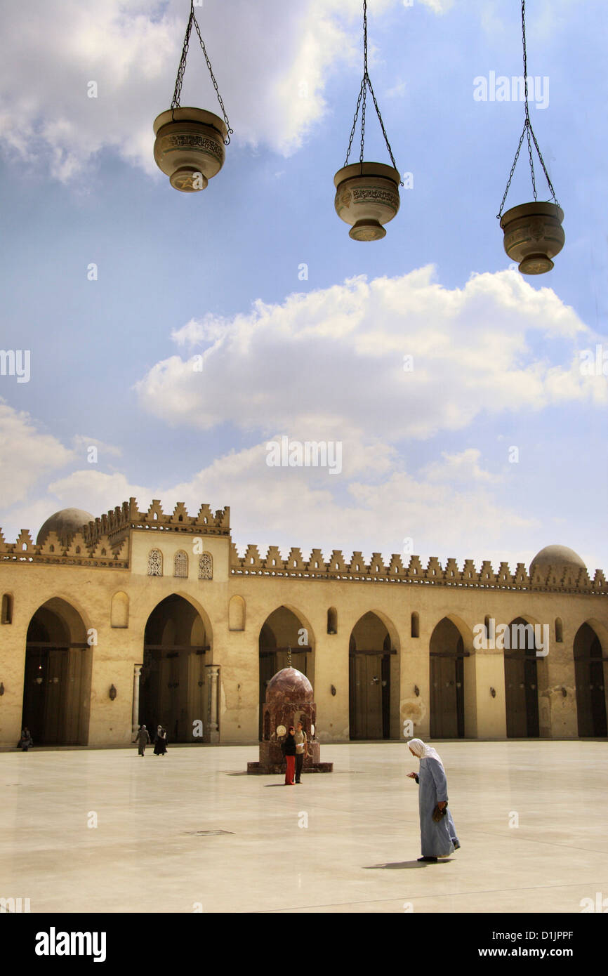 Al Hakim High Resolution Stock Photography and Images - Alamy