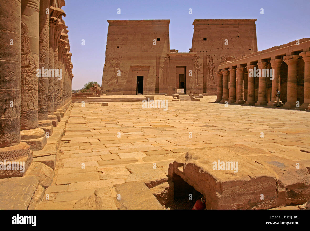 Monumentos aswan hi-res stock photography and images - Alamy